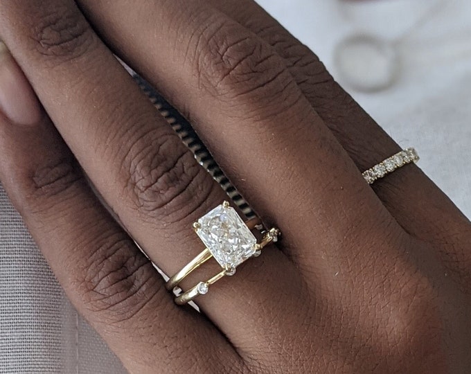 2 Carat Radiant Diamond Engagement Ring, 14K Yellow Gold, Solitaire ...