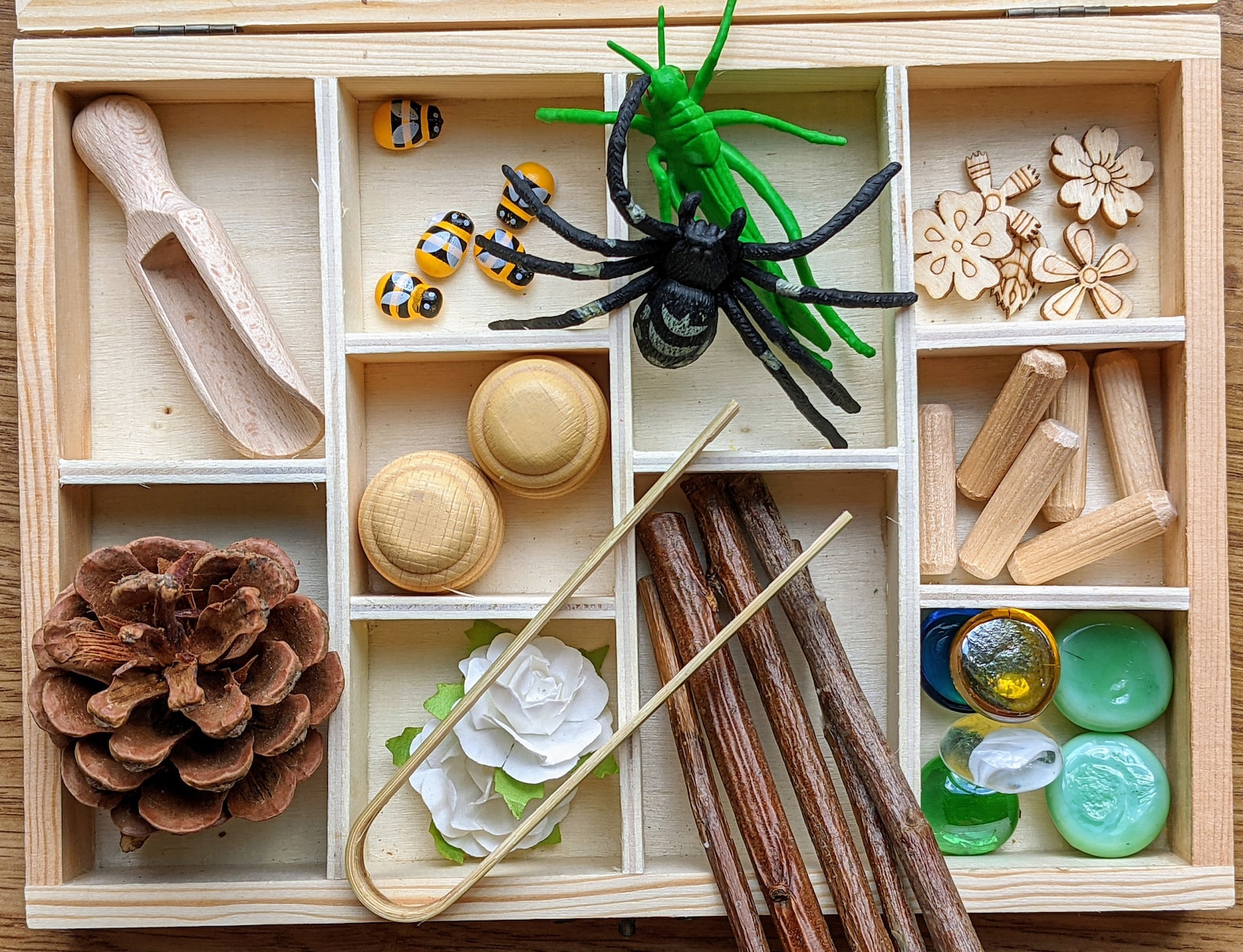 Minibeasts Sensory Kit Loose Parts Small World Play | Etsy