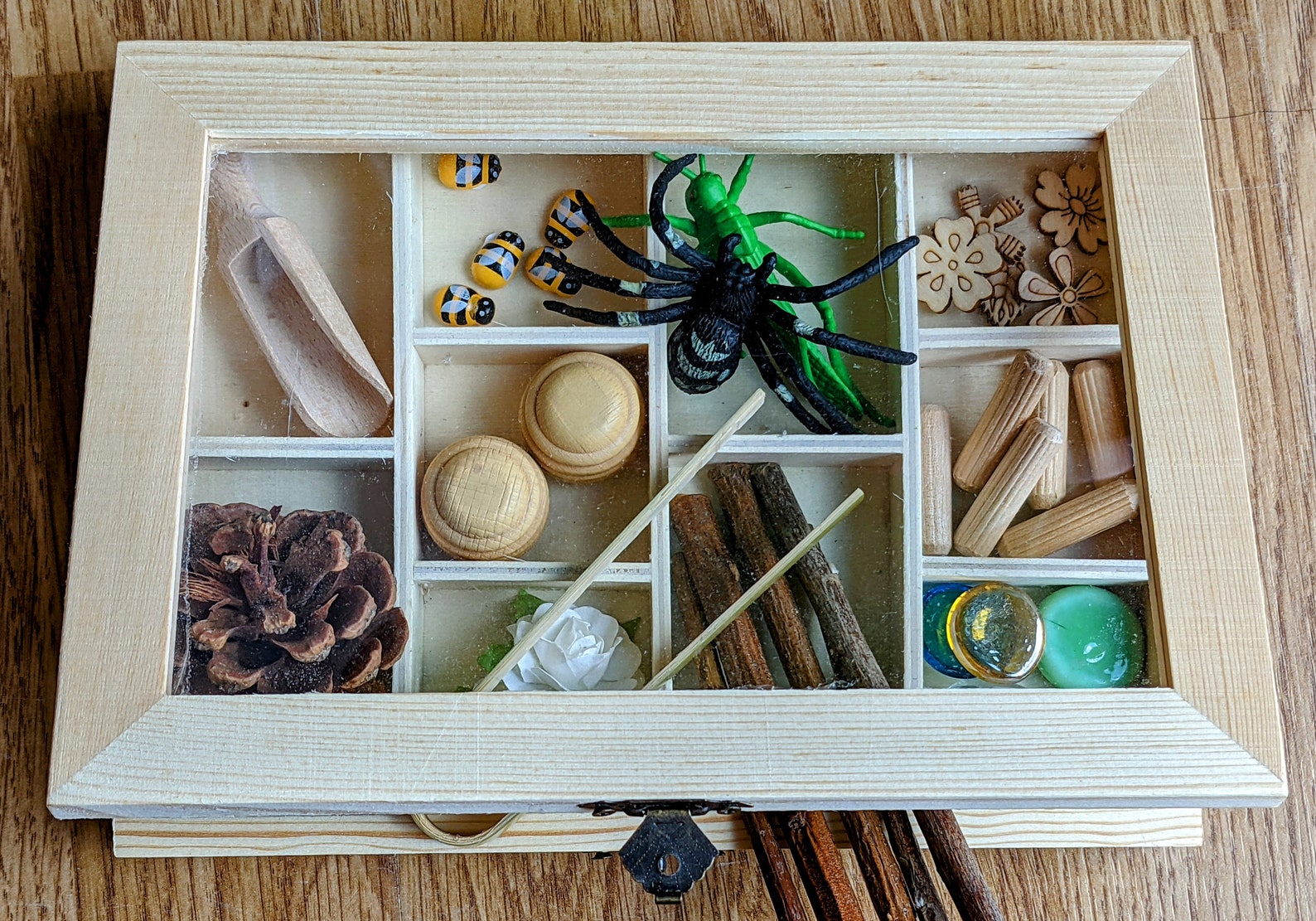 Minibeasts Sensory Kit Loose Parts Small World Play | Etsy