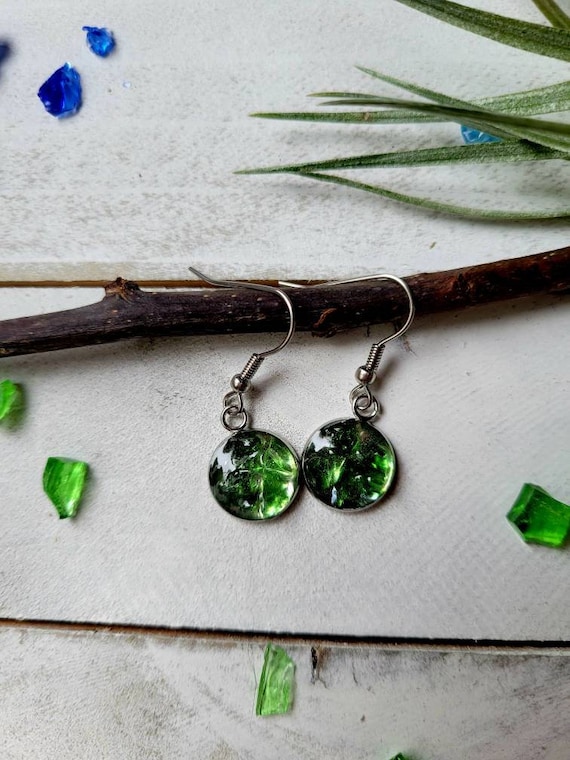 Emerald Green River Glass Drop Earrings From Upcycled Bottle - Etsy