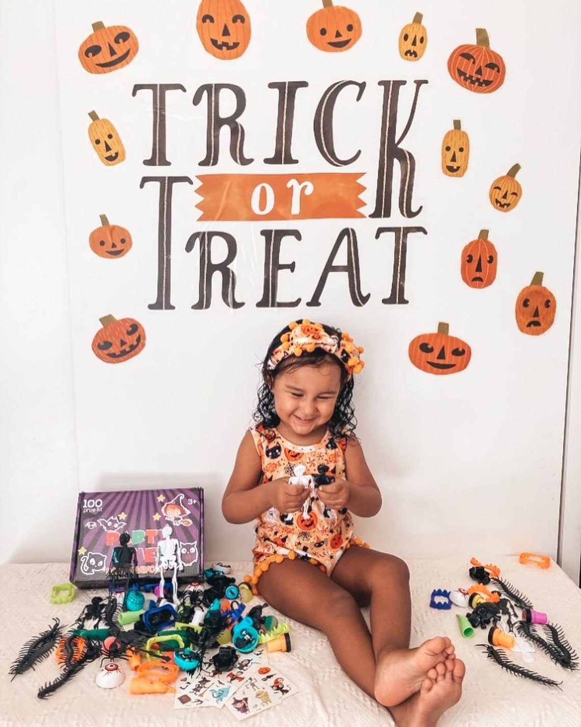 100 PCS Halloween Party Favors Trinkets Kids Carnival Prizes | Etsy