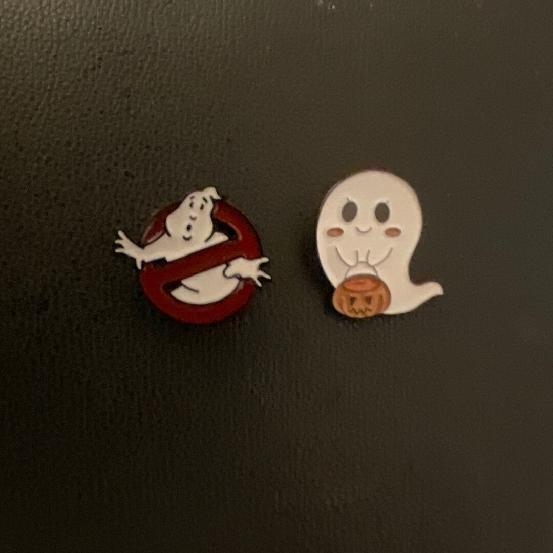 GHOST PINS! Halloween Fashion Fun, Choose From 2 Ghost Pins, Pin Back ...