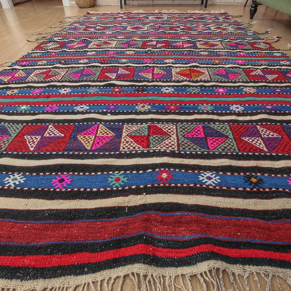 Nomadic Vintage - Etsy