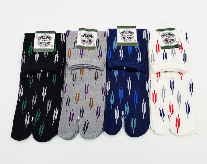 Japanese Tabi Socks in Cotton With Yagasuri and Flower Pattern Made in ...