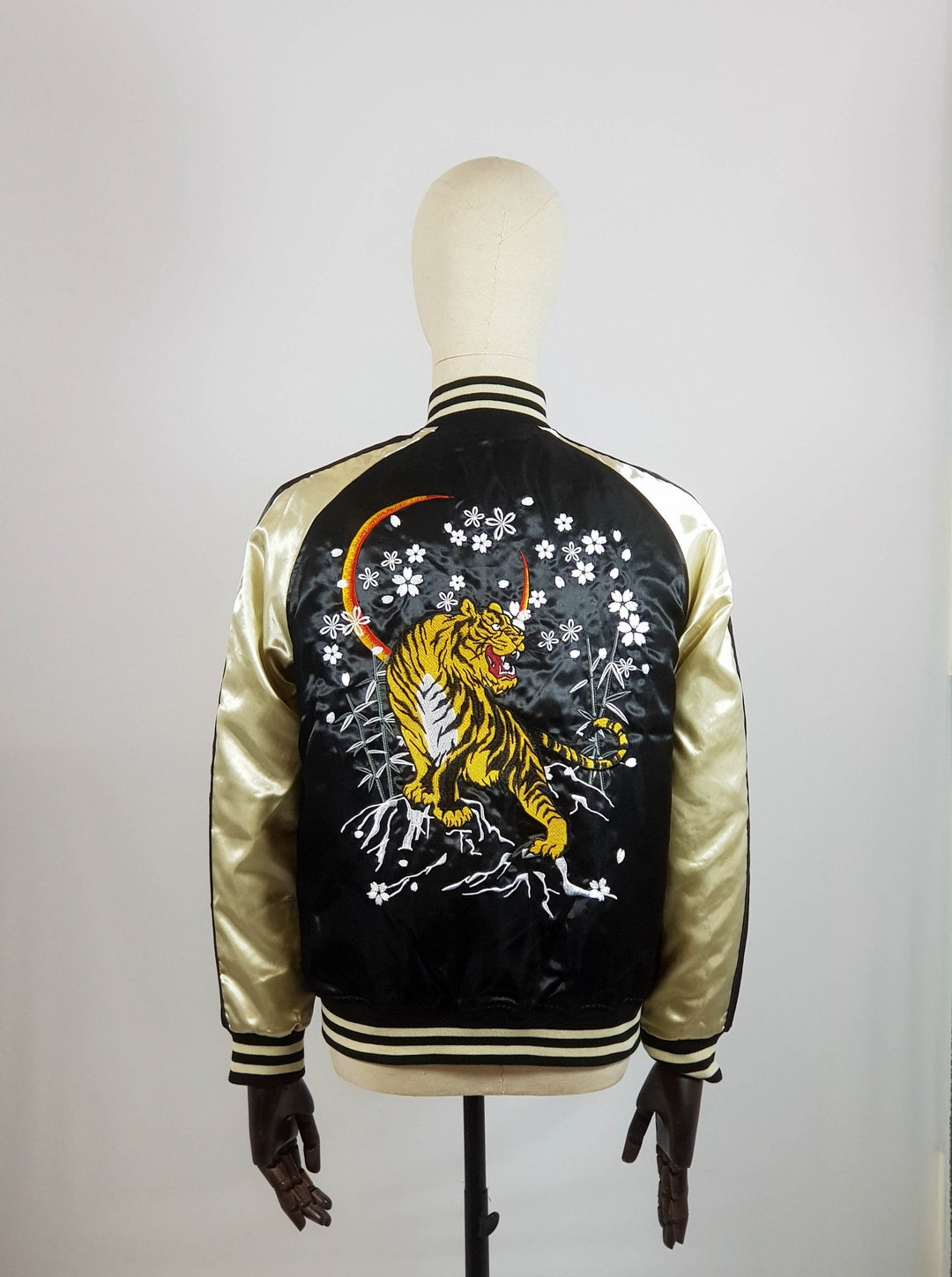 Jacket Bombers Sukajan Tiger Gold & Black Embroidered Pattern Japan ...