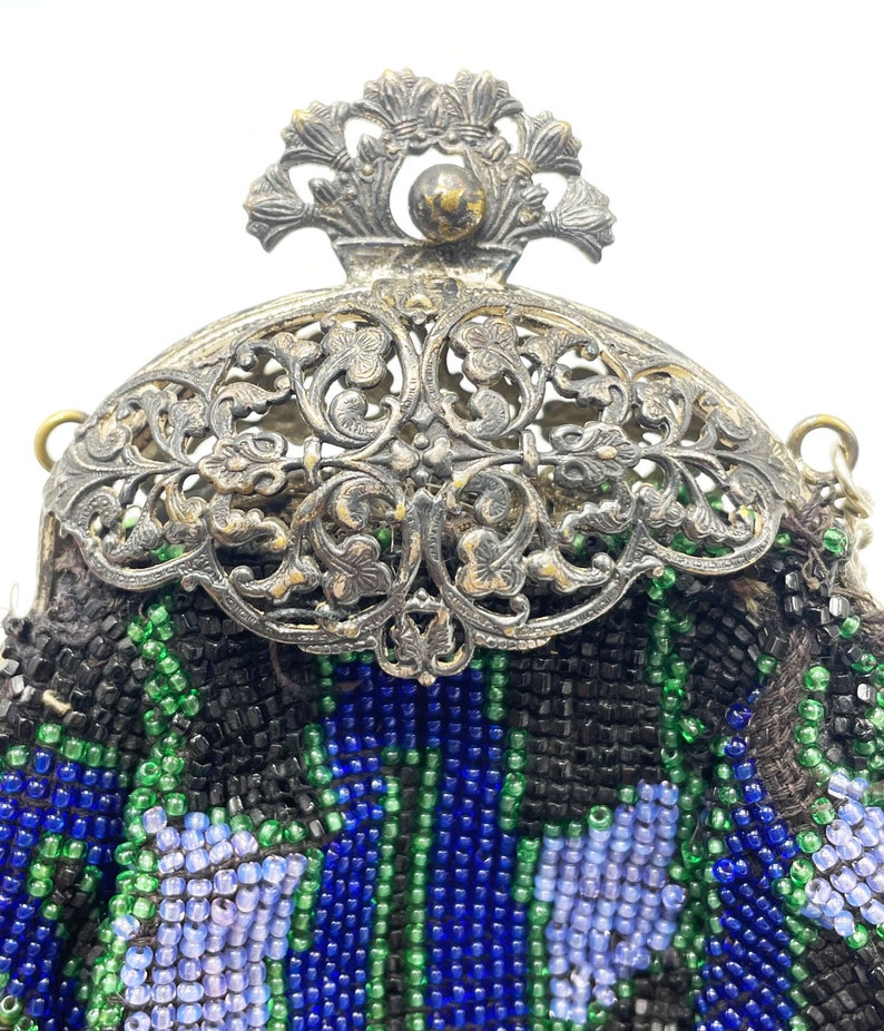 Edwardian - 1920s Microbeaded Purse With Intricate Metal Basket Clasp ...