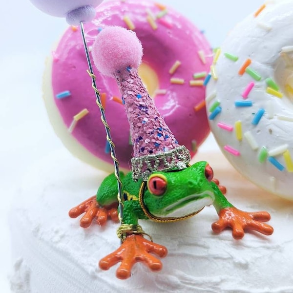 Frog Cake Topper - Etsy UK