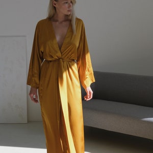 Women’s Long Silky Robe | Maxi Robe Plus Size | Bridesmaids Robe ...