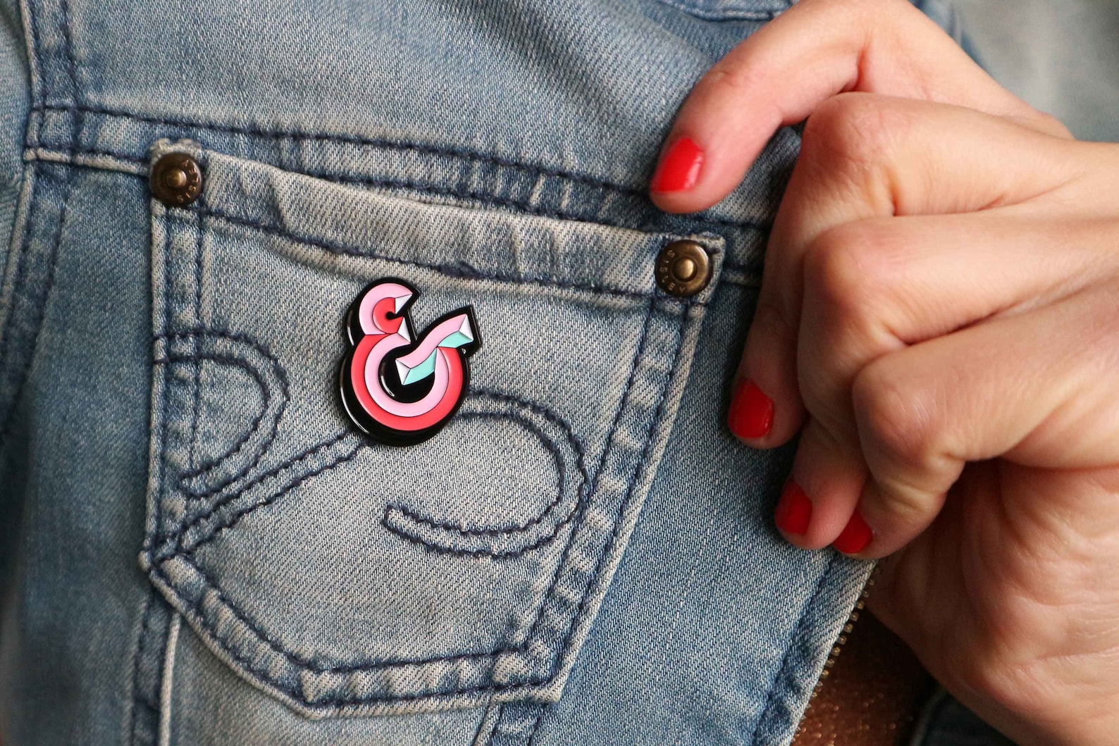 Ampersand Pin - Type Pin & - Enamel Pins - Typography and Lettering Pin ...