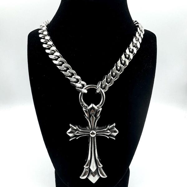 Gothic Necklace - Etsy