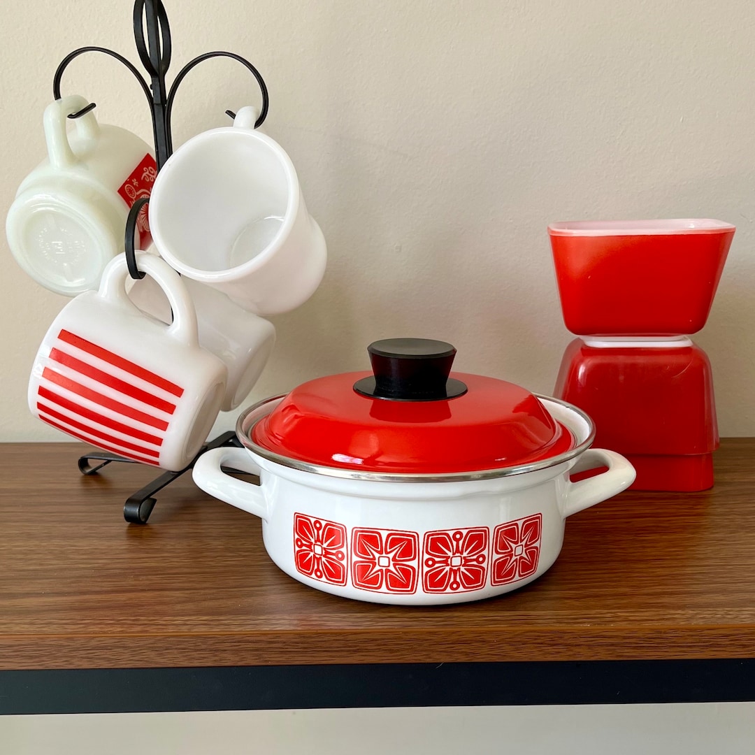 Vintage Red Enamel Pot With Lid - Nahrath Skandinavia Cookware - Retro ...
