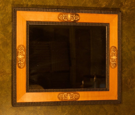 17th century Dutch style ripple molded frame.