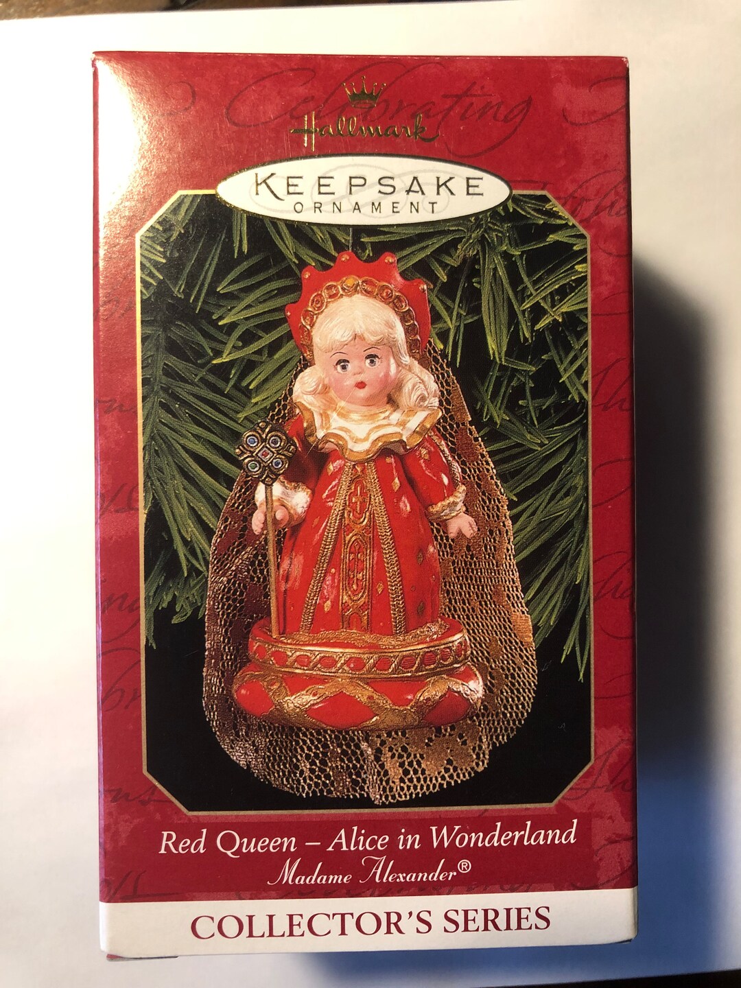 Red Queen Hallmark Ornament: Alice in Wonderland Collector's Series ...