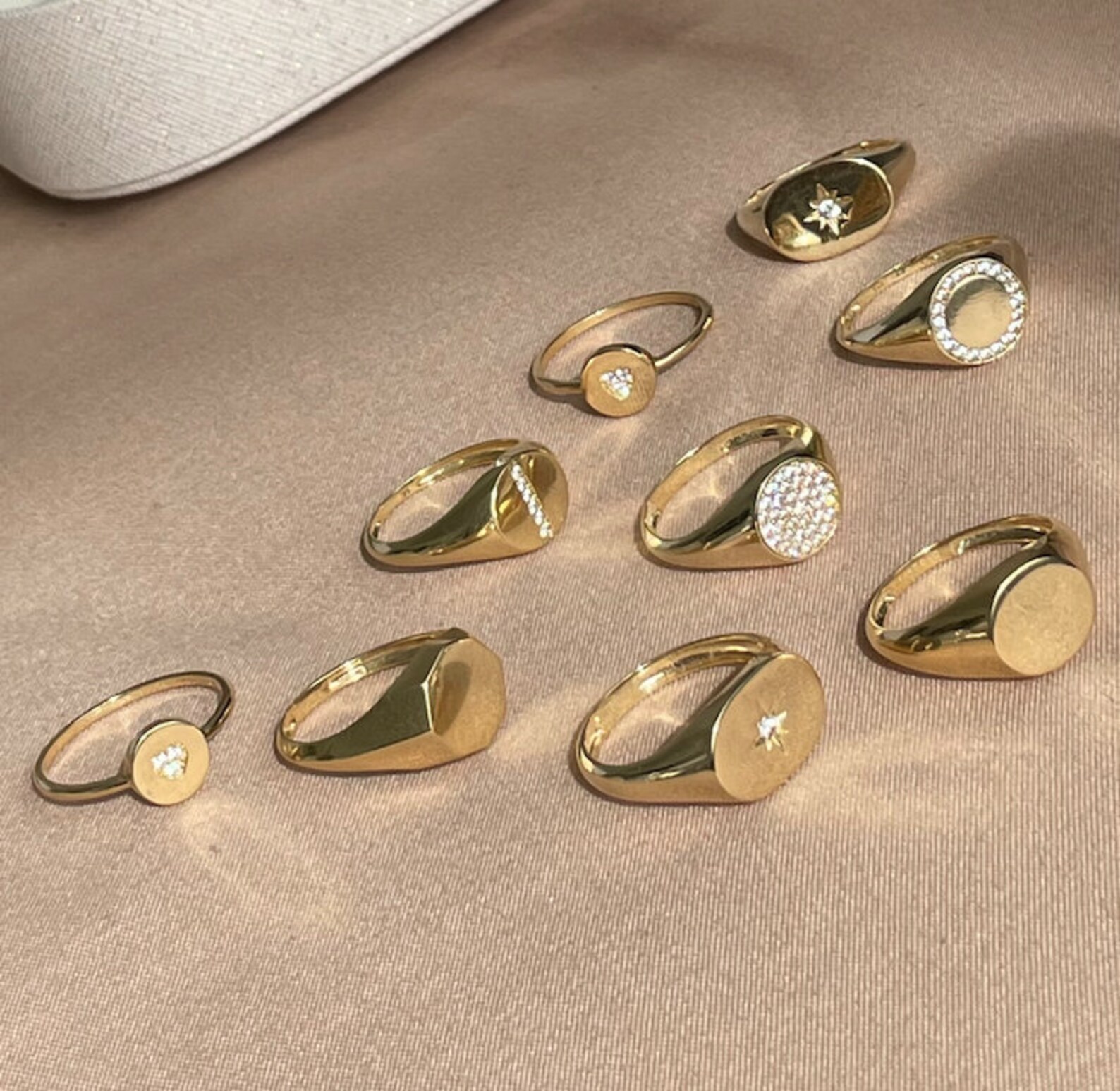 14K Round Signet Ring 14k Gold Signet Ring Gold Pinky Ring 14K | Etsy