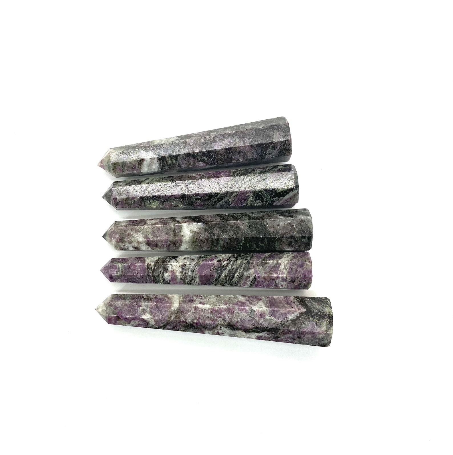 Garnet Matrix Healing 8 Facet Wand / Healing Crystal 95 GMs | Etsy