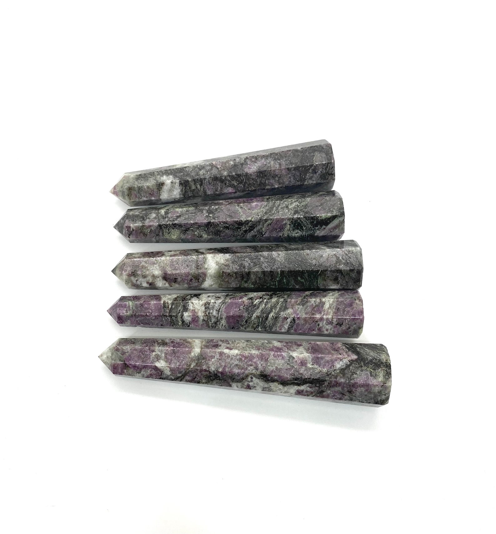 Garnet Matrix Healing 8 Facet Wand / Healing Crystal 95 GMs | Etsy