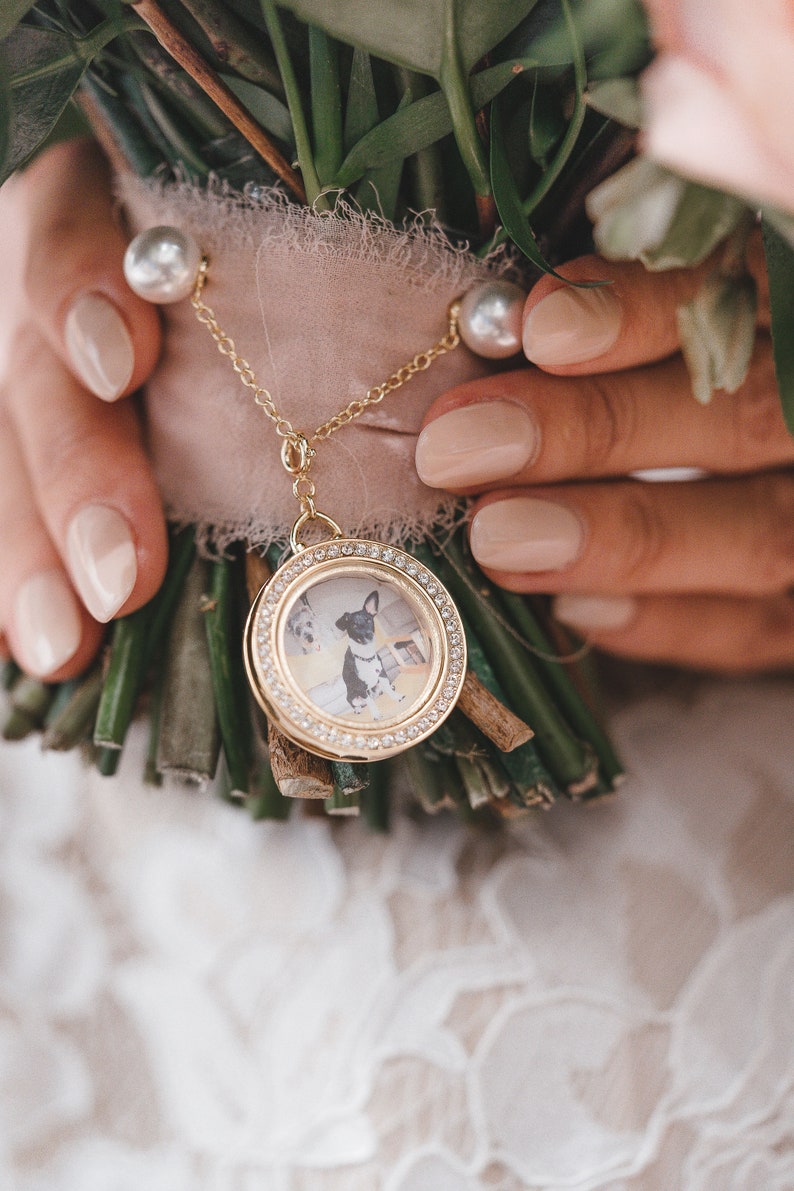 Gold Bridal Bouquet Locket Modern Wedding Bouquet Bride - Etsy