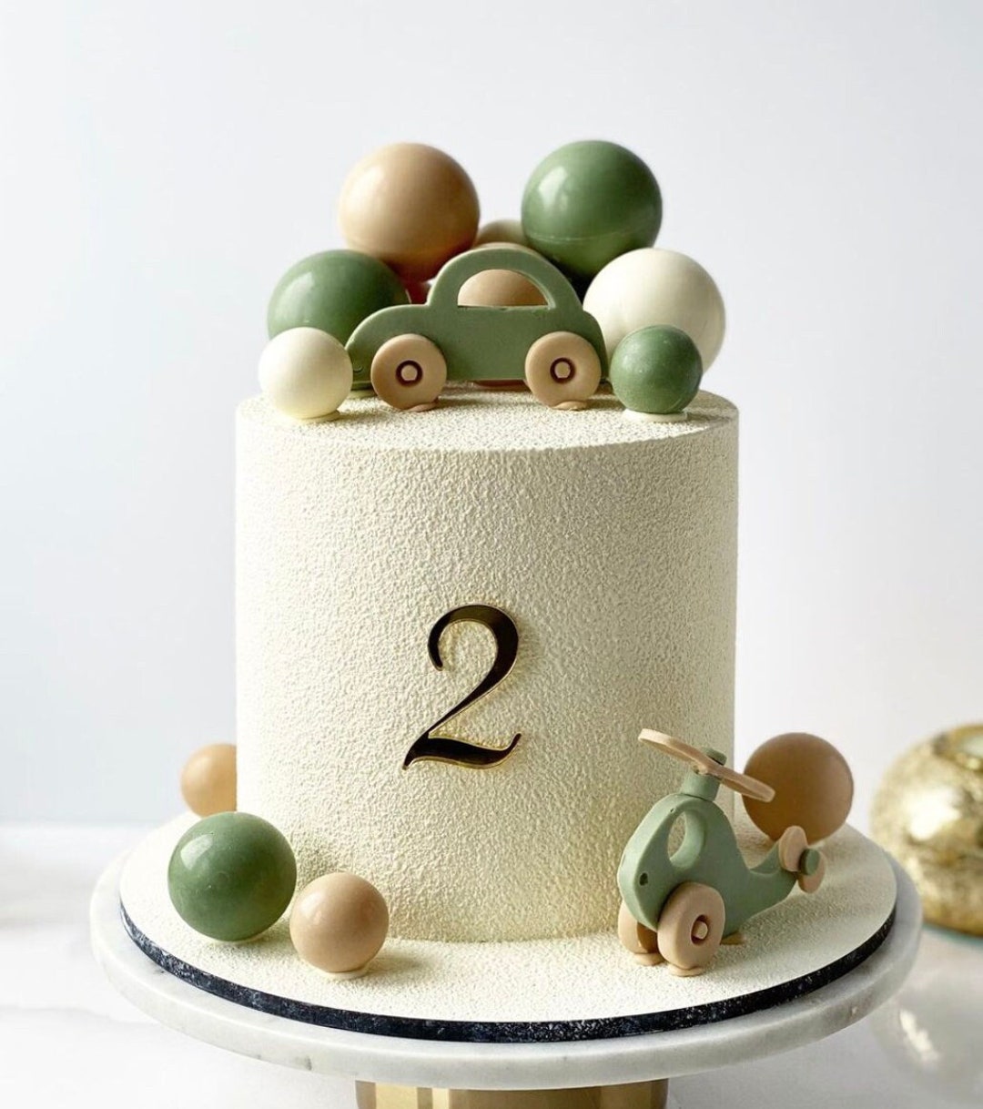 Personalized Mirrored Cake Topper Custom Initial or Number Perfect for Kids' Birthday Cakes ...