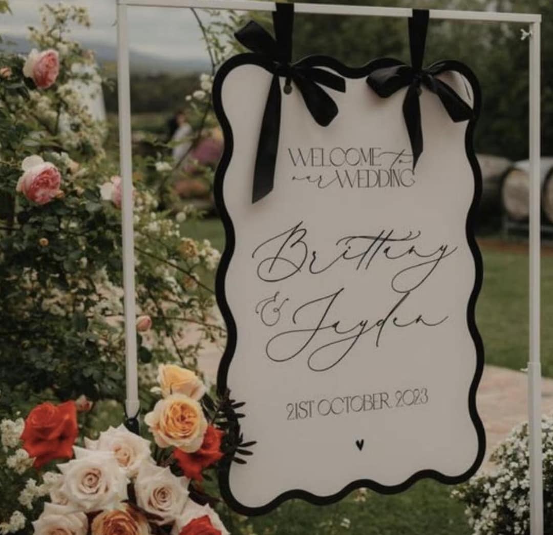 Cute Welcome Wedding Sign, Wavy Welcome Sign, Bridal Welcome Sign, Wavy ...