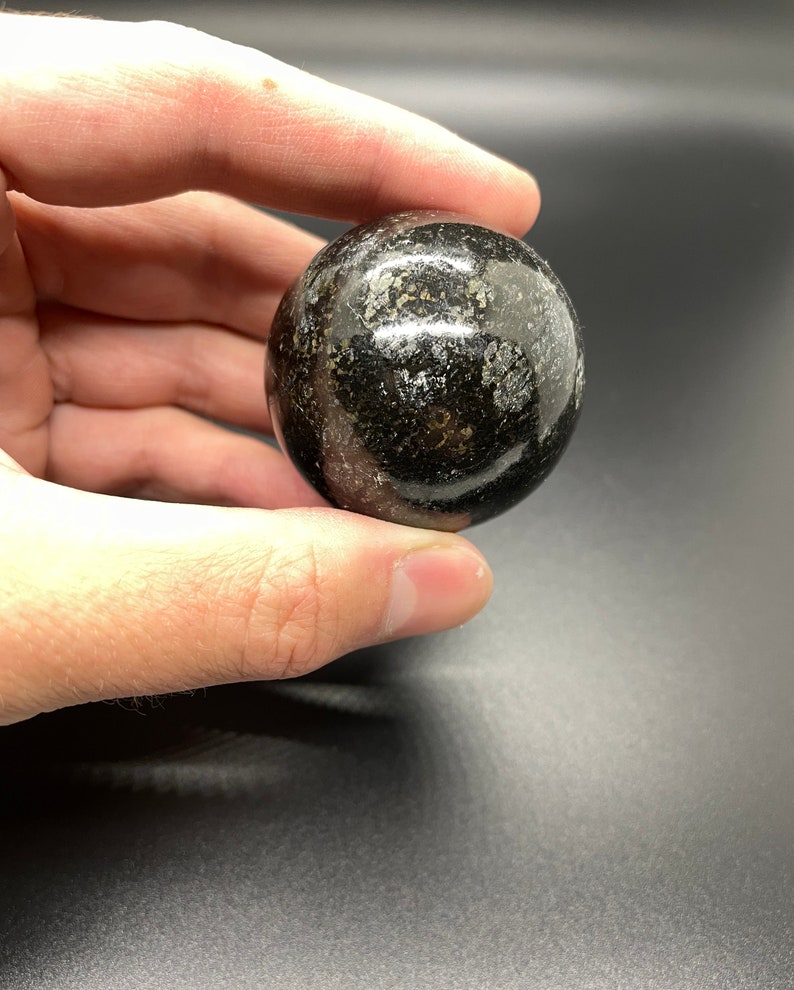 Nuummite Sphere, Gemstones, Quartz, Chakra, Root, Healing, Grounding ...