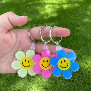Smiley Flower Keychains - Etsy