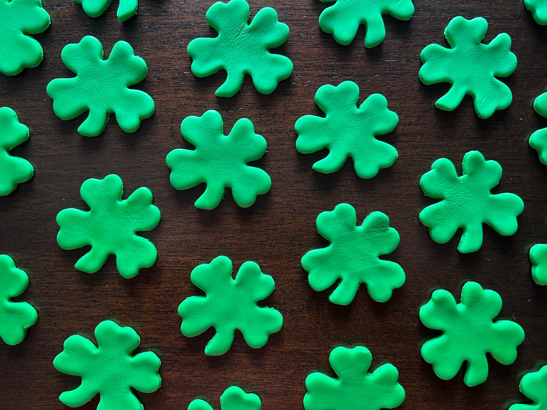 Shamrock Fondant Cupcake Toppers - Etsy
