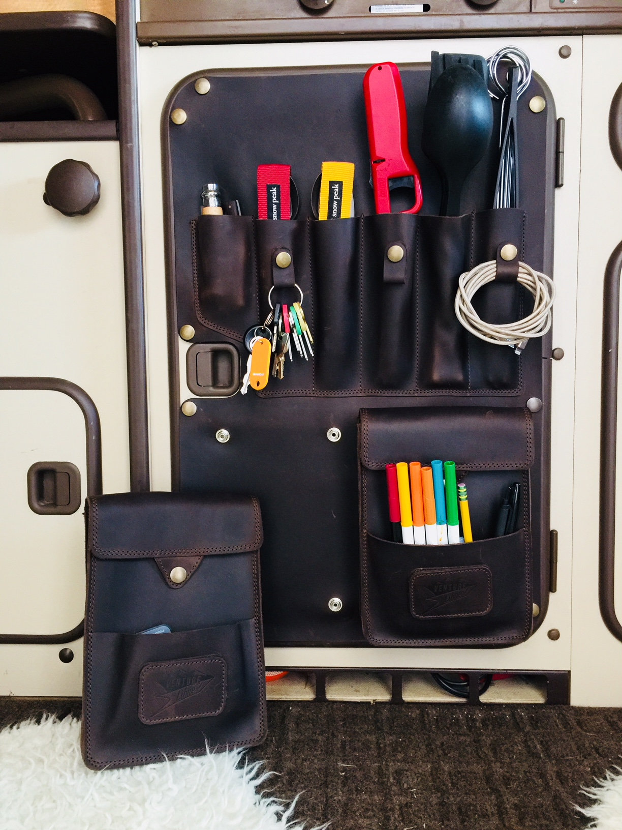 Westy Cocina Westfalia Fridge Door Leather Organizer - Etsy Sweden