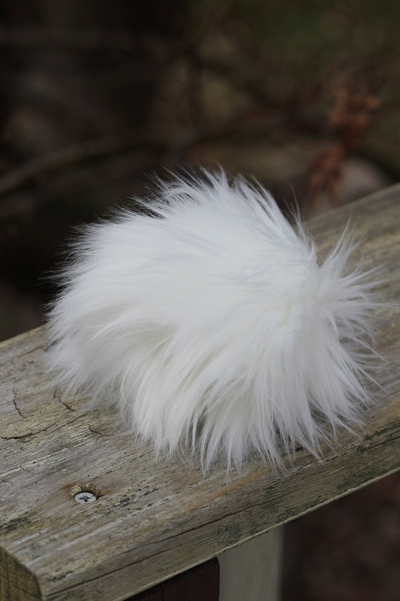 Faux Fur Pom Pom Fur Pom Pom. White Pom Pom White Faux Fur - Etsy