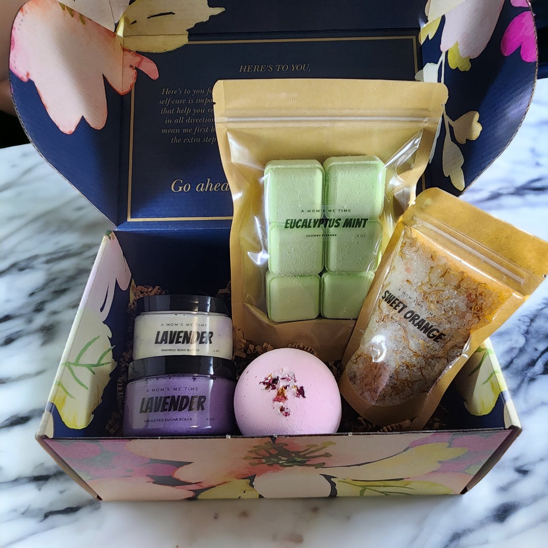 Shower and Bath Self-care Spa Gift Box: Sugar Scrub, Body Butter ...