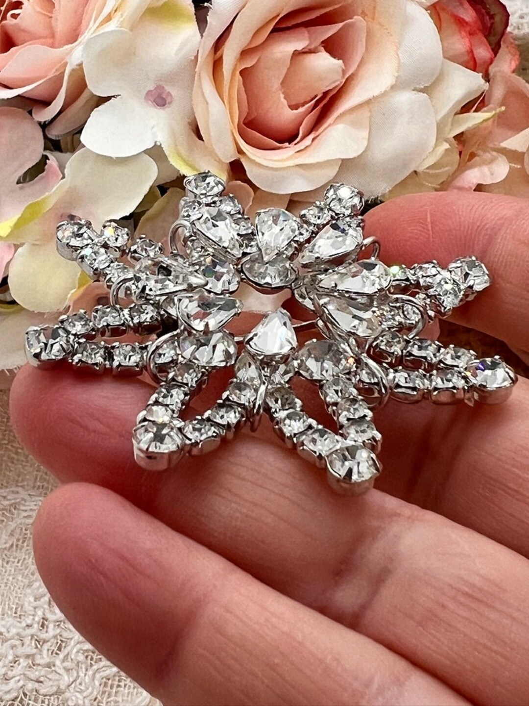 Vintage Crystal Star Shaped Flower Pin Faceted Baguettes Clear ...