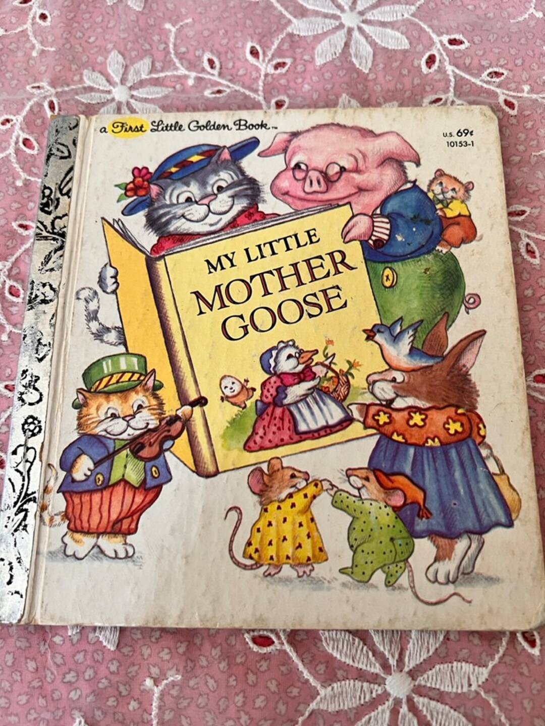 Little Golden Book Mother Goose 1981 Fun Color Illustrations - Etsy