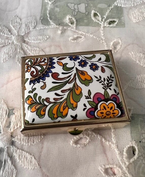 vintage gold porcelain pill - Gem