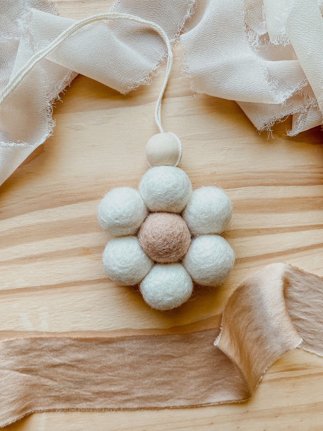 Flower Oil Diffuser | Hanging Car Diffuser | Felt Essential Oil ...