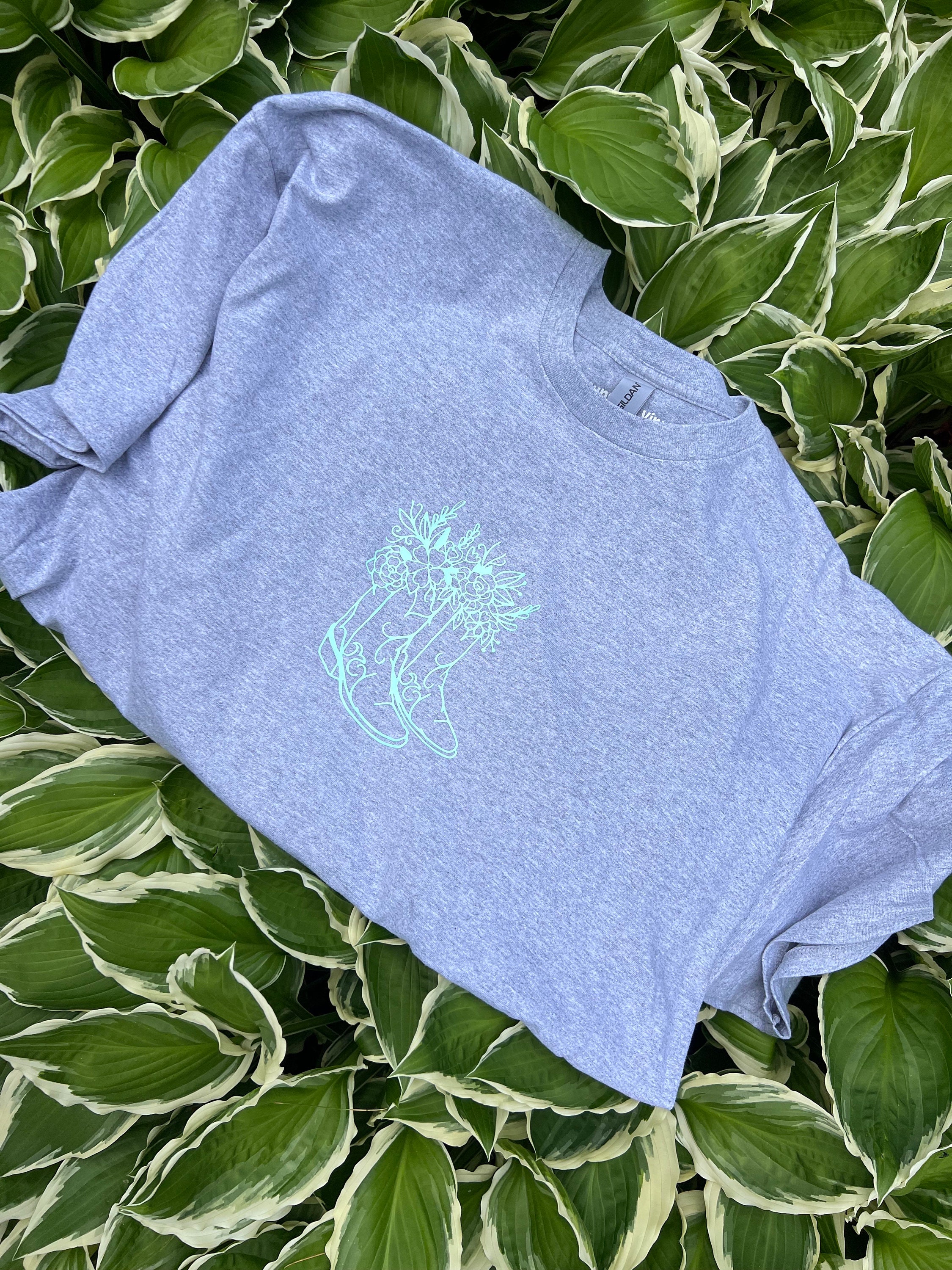 Blooming Boot Scootin’ : Cowboy Boots & Floral Tee/crewneck - Etsy
