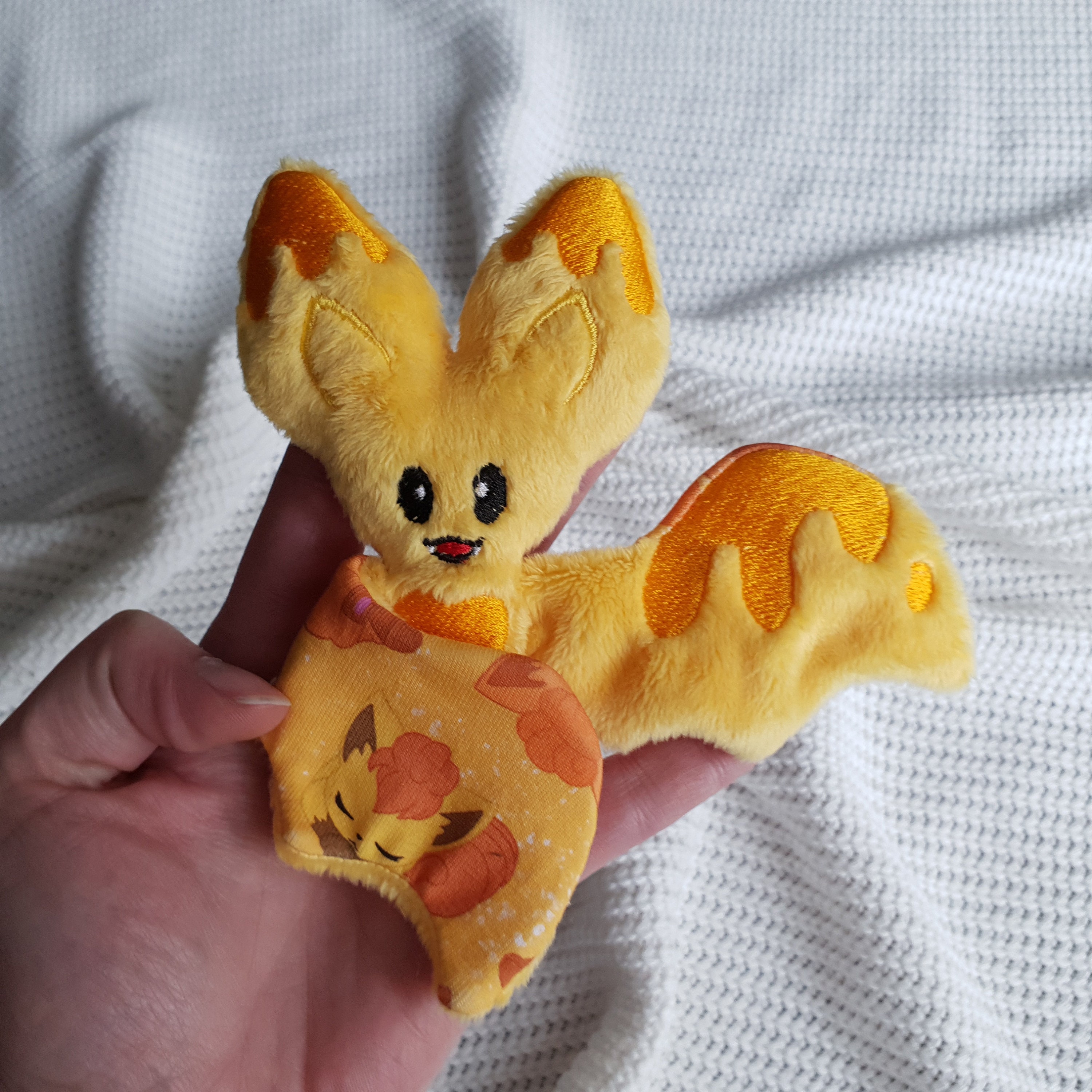 Bat Yellow _ Vulpix - Etsy