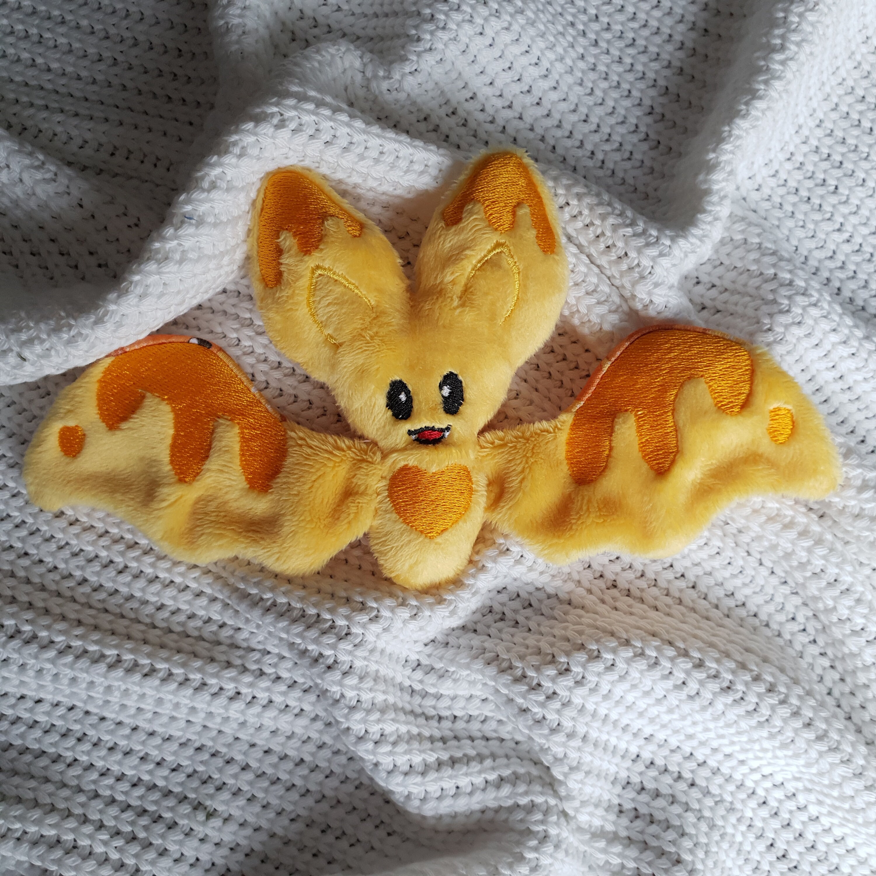 Bat Yellow _ Vulpix - Etsy