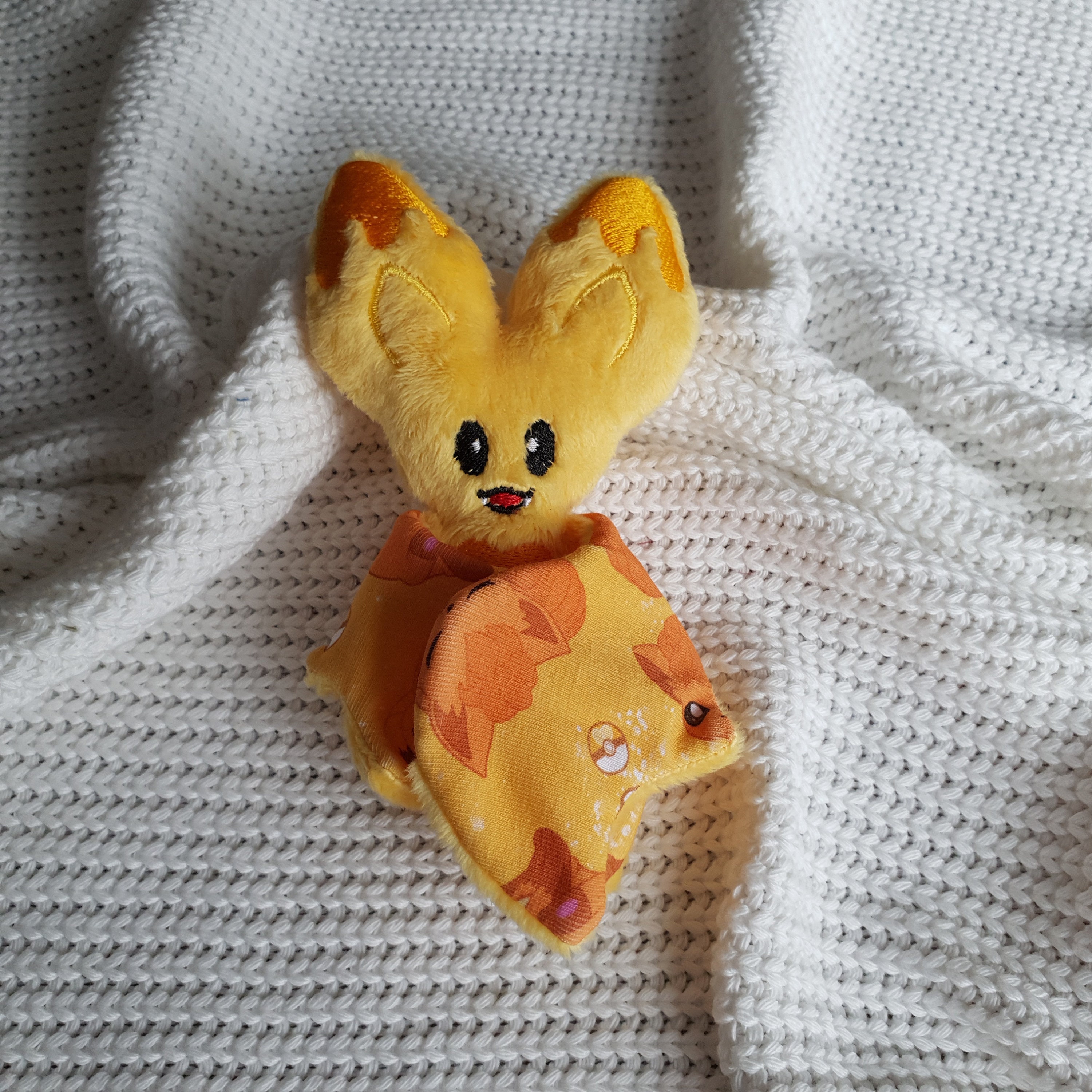 Bat Yellow _ Vulpix - Etsy
