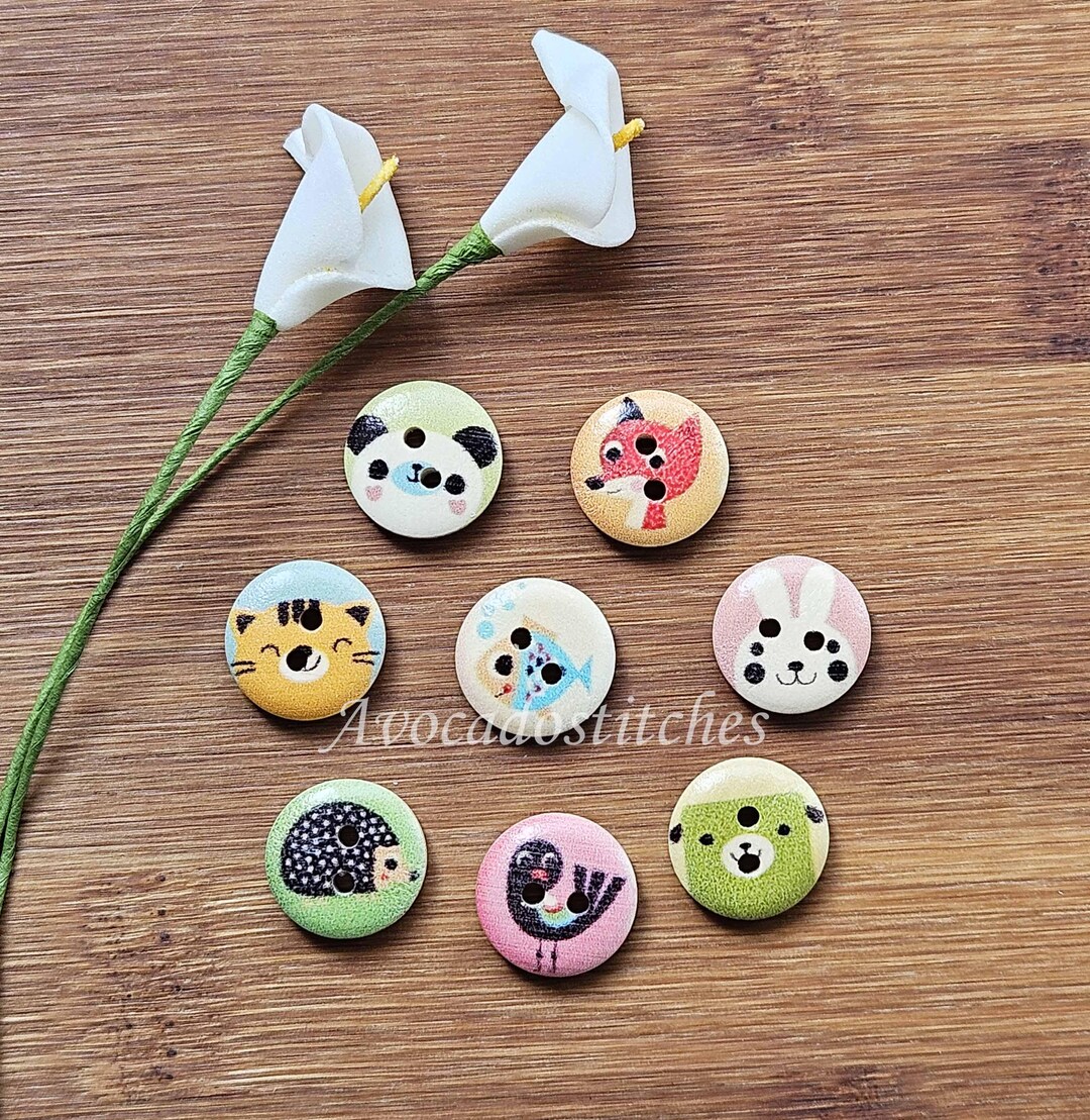 BABY ANIMALS / 15mm - 8 Buttons / Wooden Buttons / Sewing Buttons - Etsy
