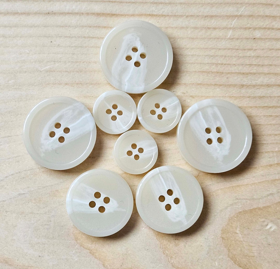 SNOW WHITE MARBLE / 15-25mm / Resin Buttons / Sewing Buttons - Etsy