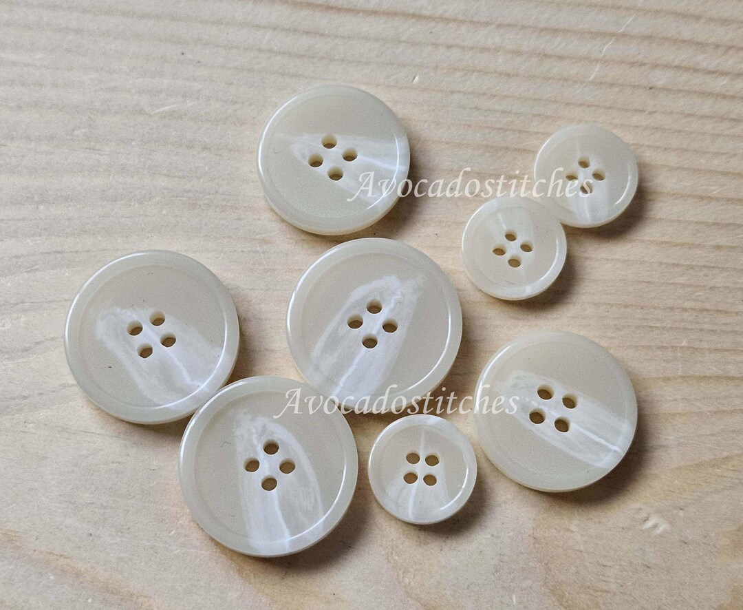 SNOW WHITE MARBLE / 15-25mm / Resin Buttons / Sewing Buttons - Etsy