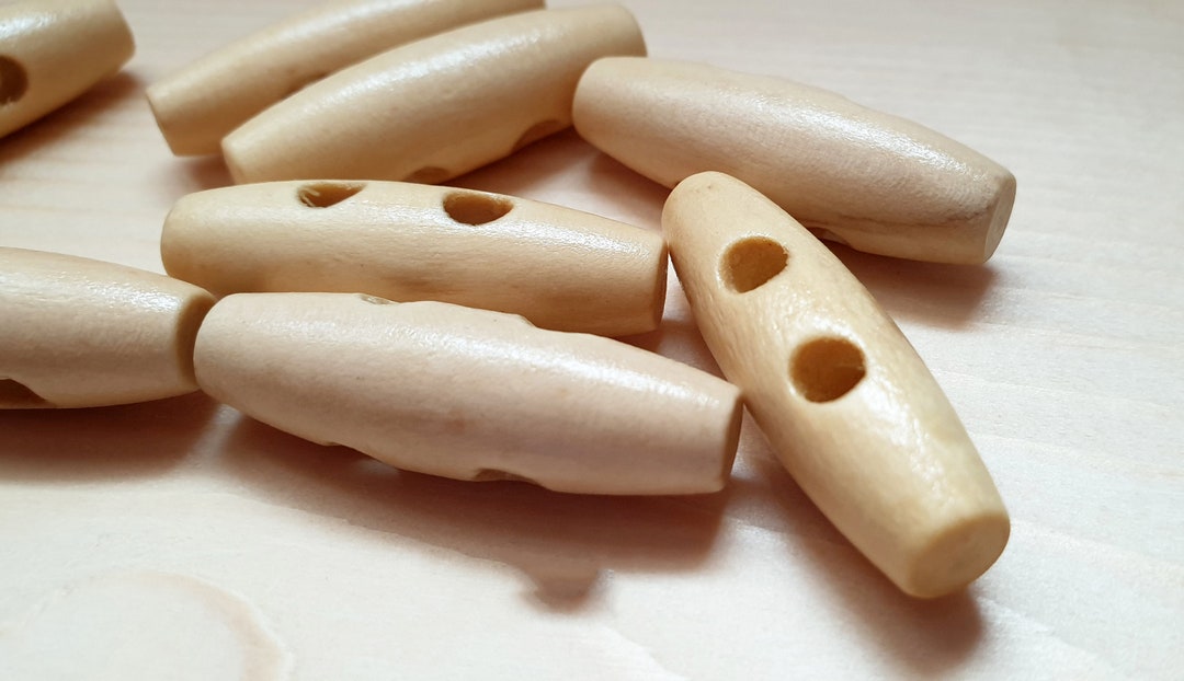 WOODEN TOGGLE BEIGE Off-white / 30-40mm / Wooden Toggle Buttons ...