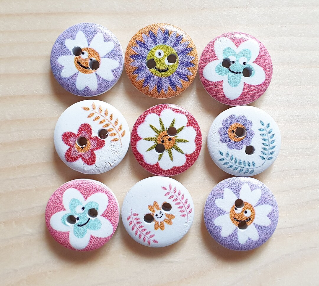 15mm 8 Buttons / Wooden HAPPY FLOWERS Buttons / 2-hole Wood - Etsy
