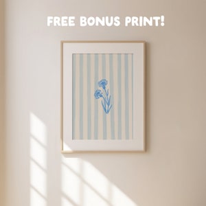 Blue Gingham Flower Print, Digital Downloadable Wall Art, Trendy Decor ...