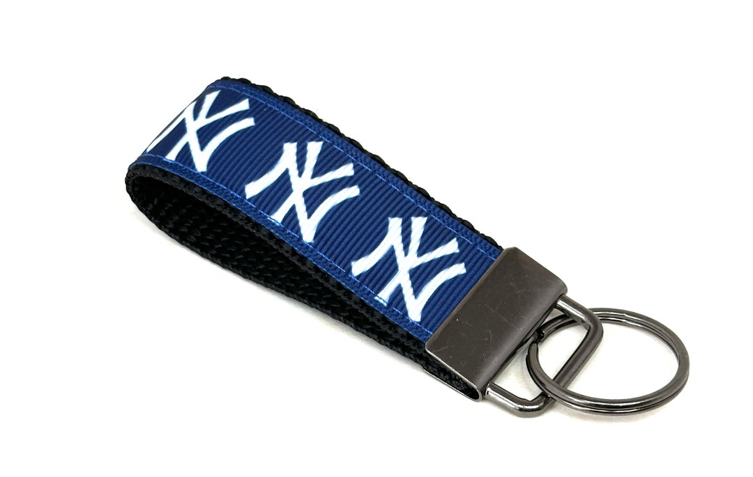 MLB New York Yankees Keychain / Wristlet / Ribbon Keychain /key Fob ...