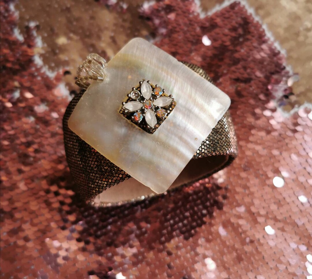 Handmade, Seashell, Sparkly, Pearl, Funky, Thick, Chunky, Glitzy ...