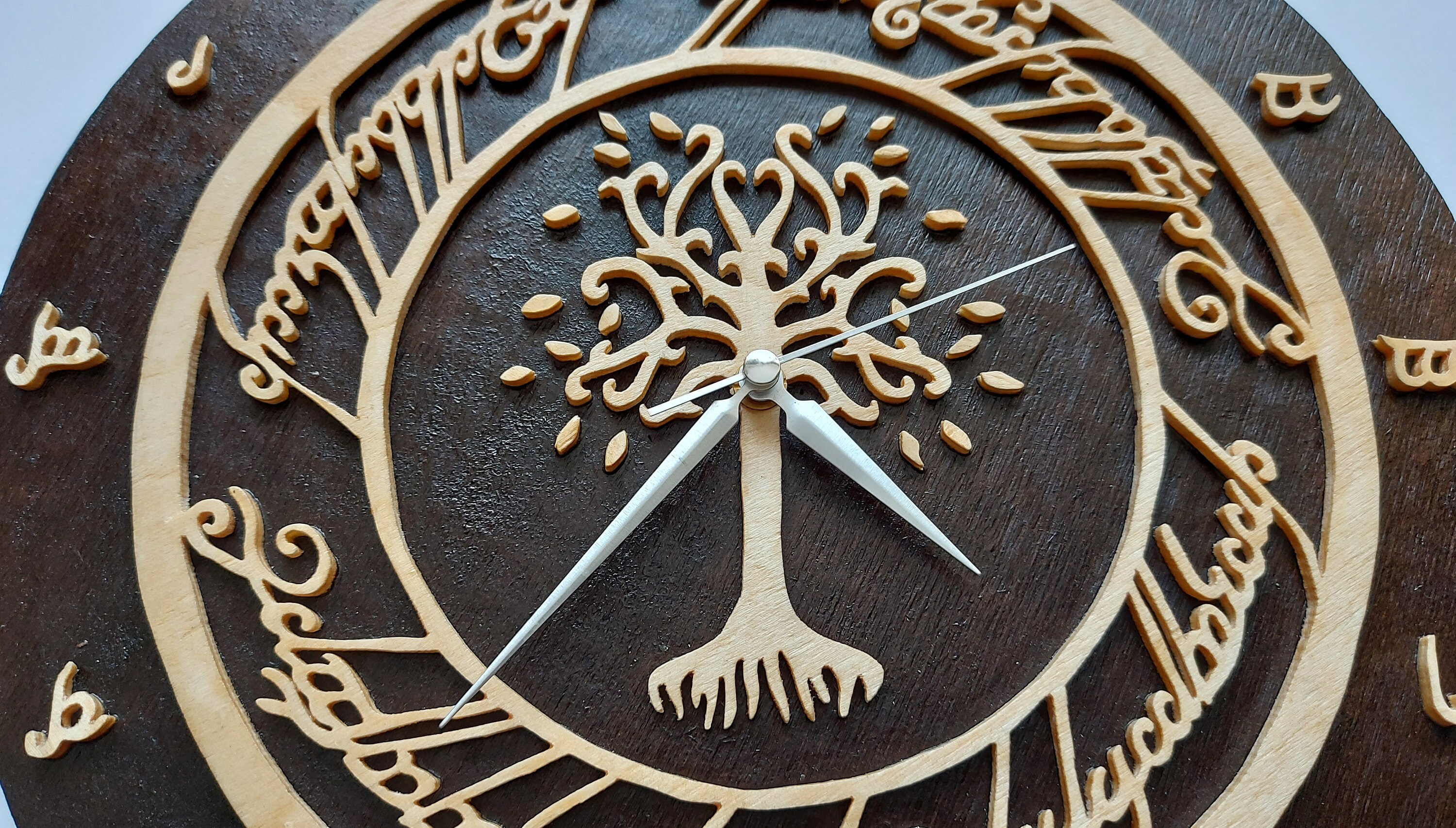 The Lord of the Rings Wall Clock, Wooden LOTR Home Decor, Gandalf ...