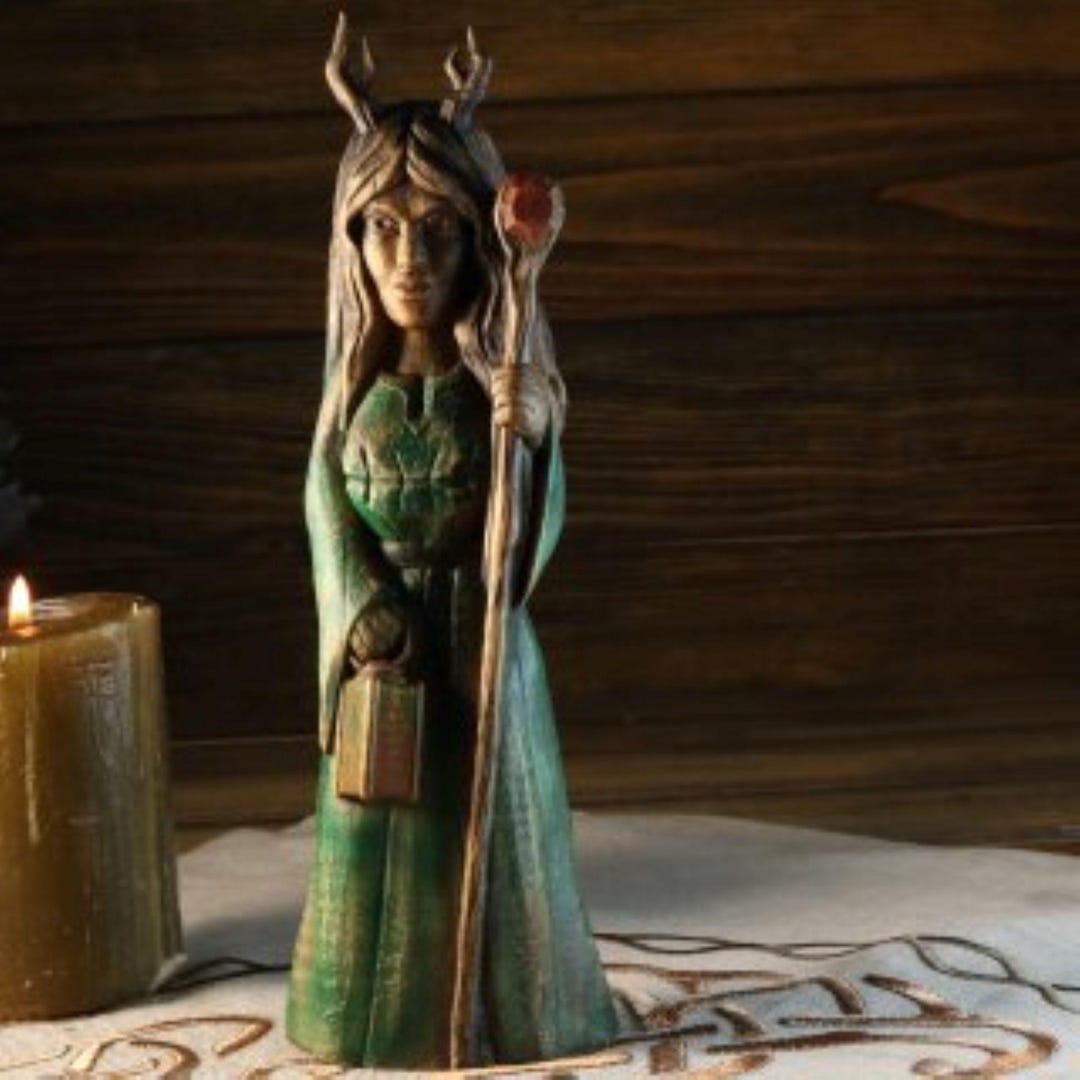Wooden Celtic Goddess Statue: Elen of the Ways, Deer Antlers, Pagan ...