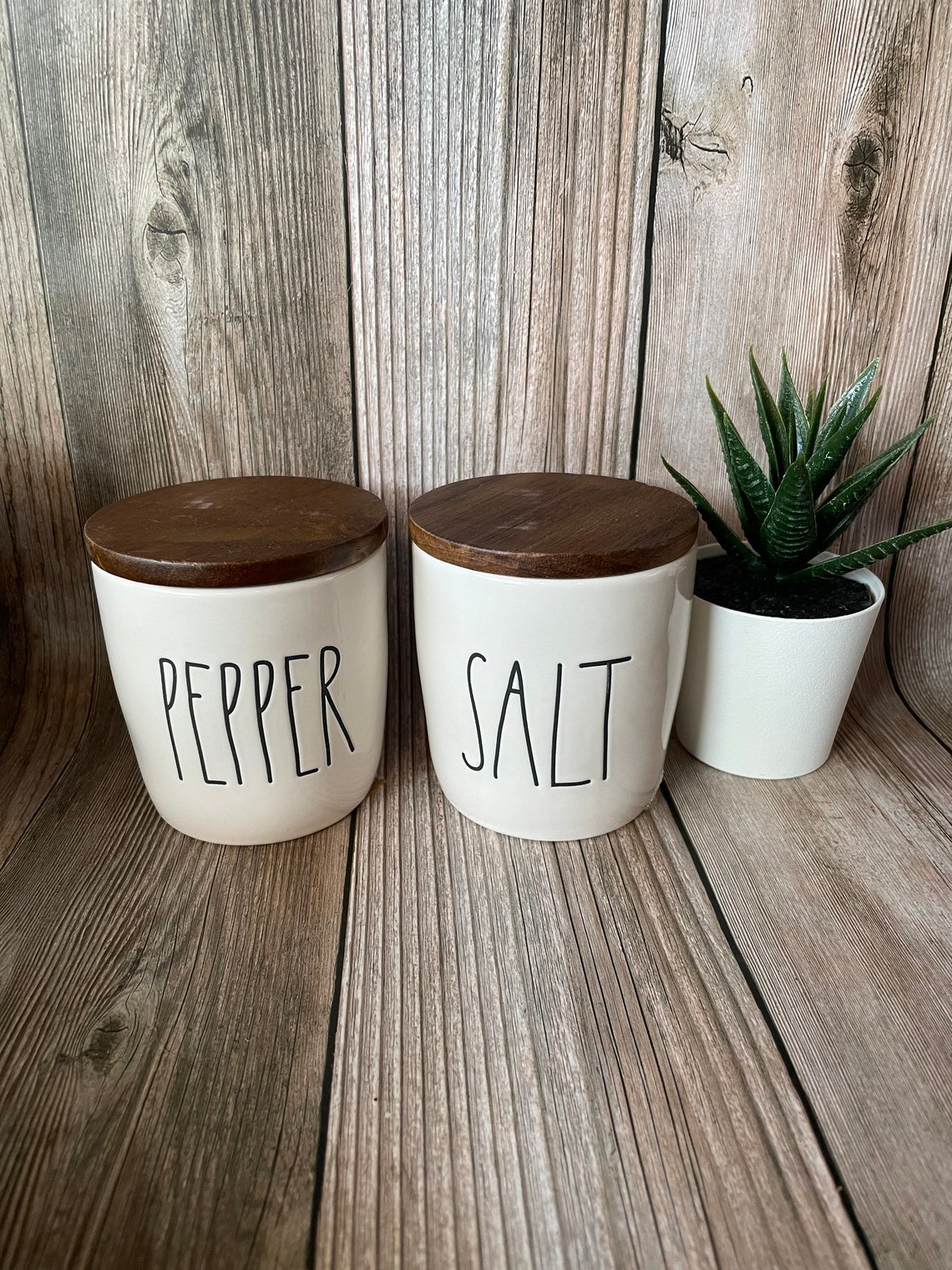 Farm House Salt and Pepper Cellar - Ceramic Cellar With Wooden Lid ...
