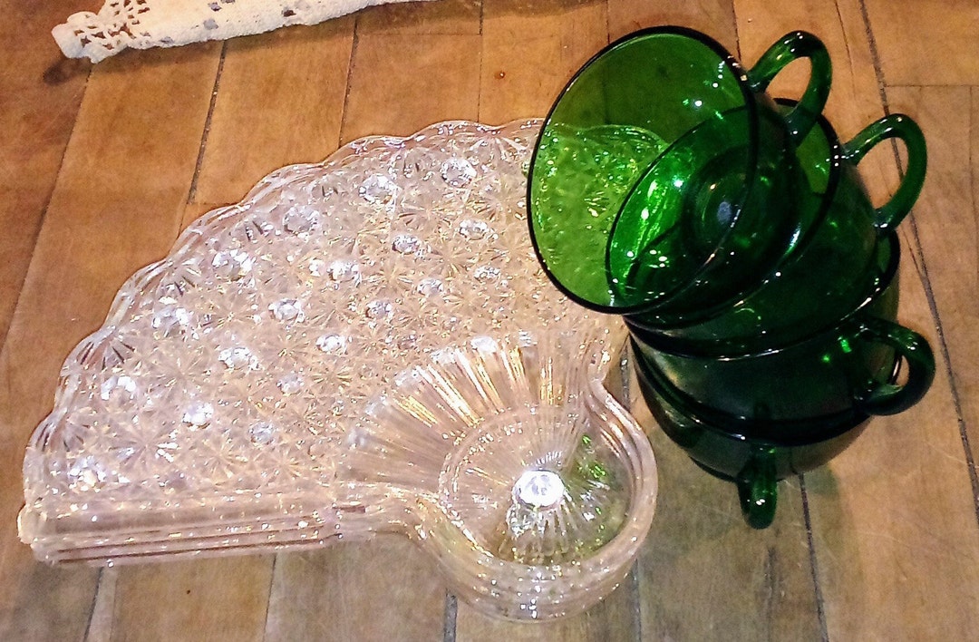 Anchor Hocking Daisy and Buttons Fan Dessert Plates With - Etsy