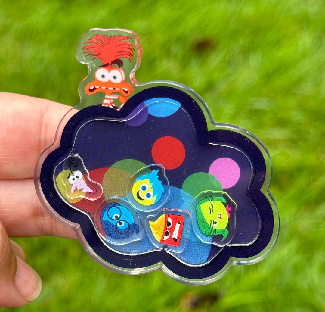 Shaker Badge Reel for Nurses Inside Out– Cute RN Badge Holder ...